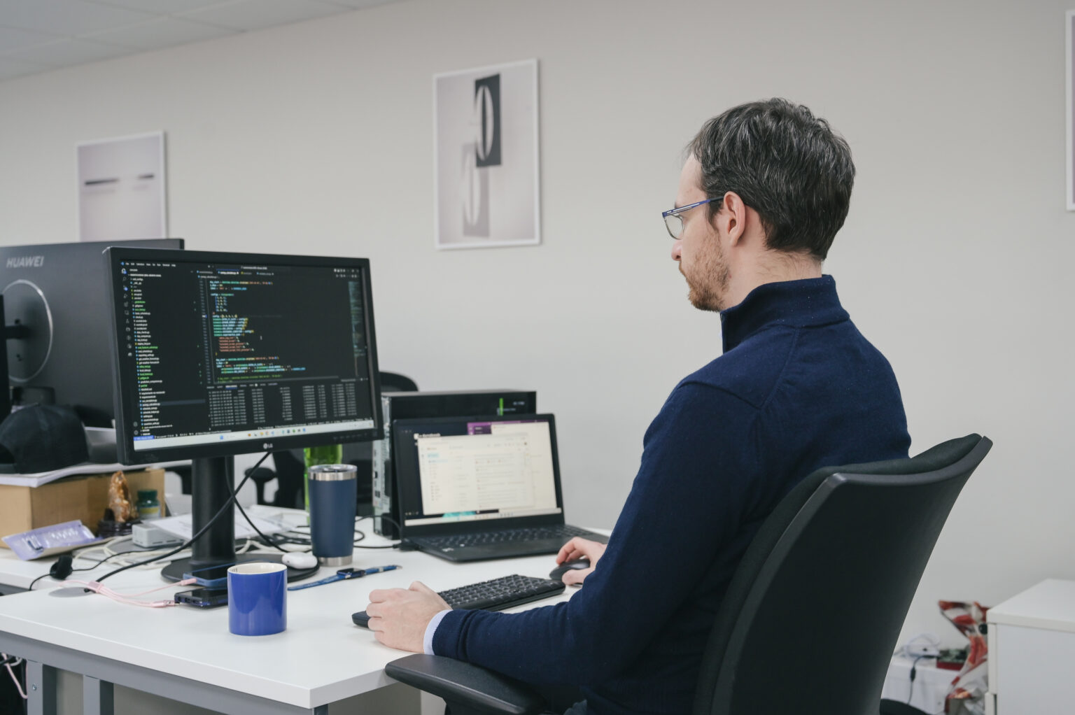 Commercial Solar Energy Storage Systems | Powervault • Powervault